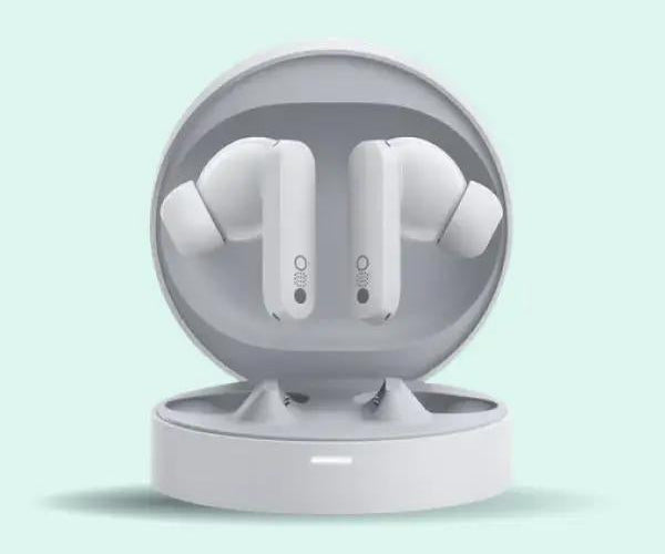 Audio & Wearables – Refyne Privilege Club